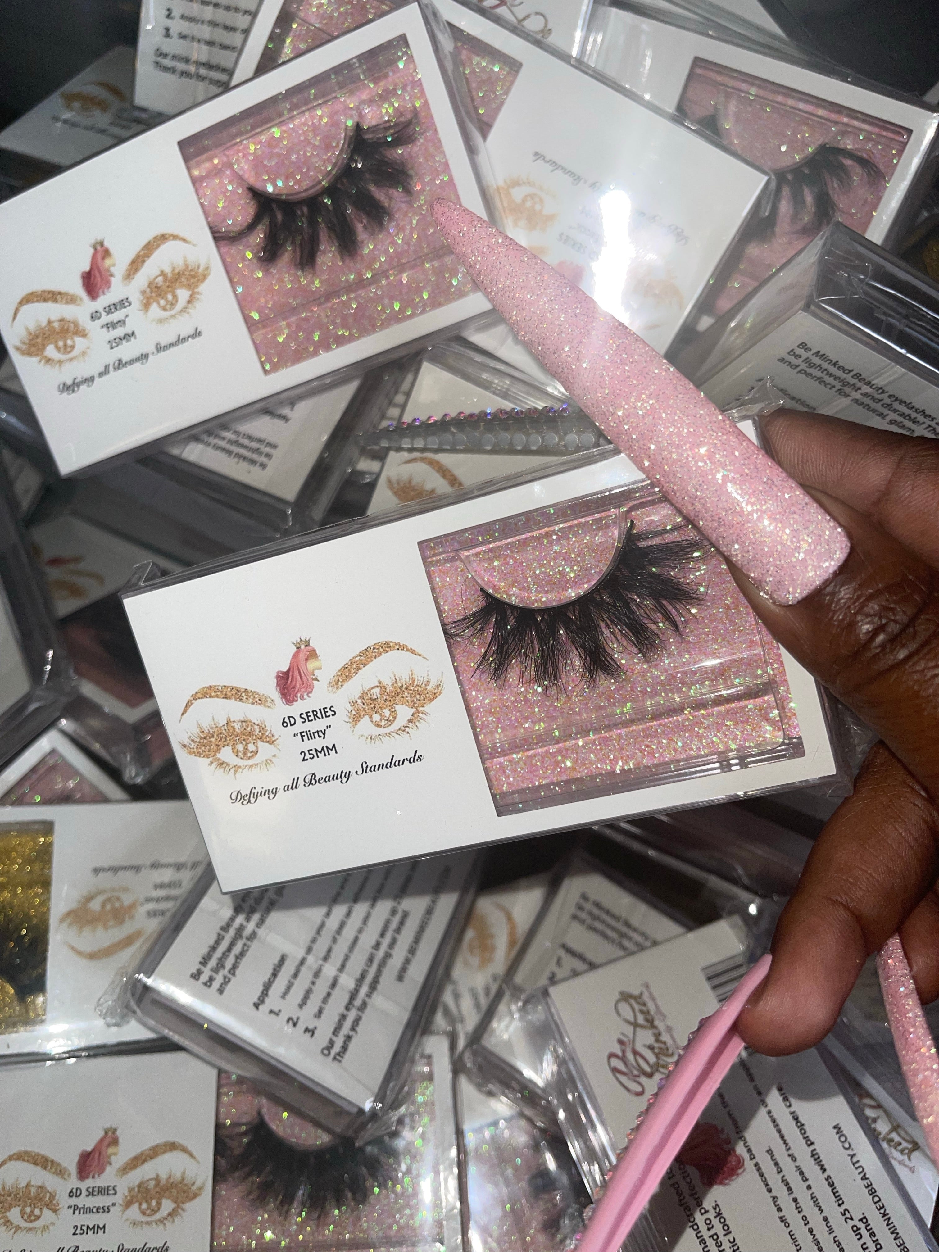 Risque Faux Minks – Be Minked Beauty